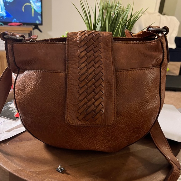 Vilenca Holland | Bags | Vilenca Holland Leather Crossbody | Poshmark